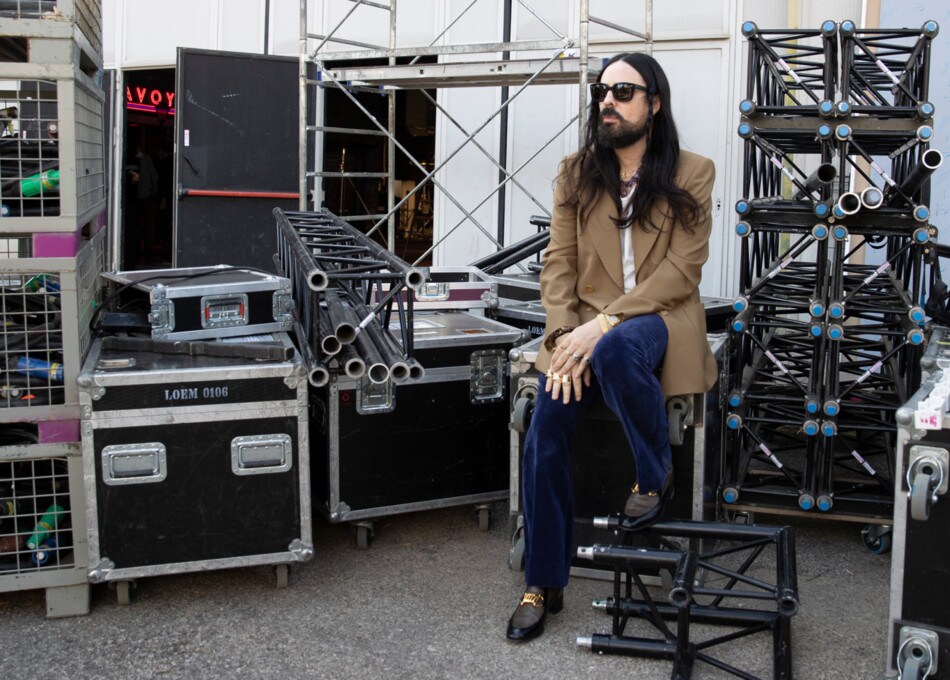 演出者 (The Performers)： James Merry-古驰GUCCI中国官方网站